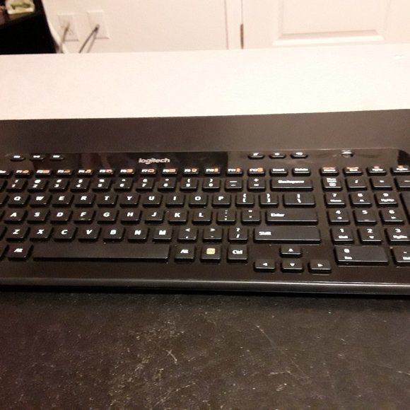 Logitech | Computers, Laptops & Parts | Logitech Wireless Keyboard ...